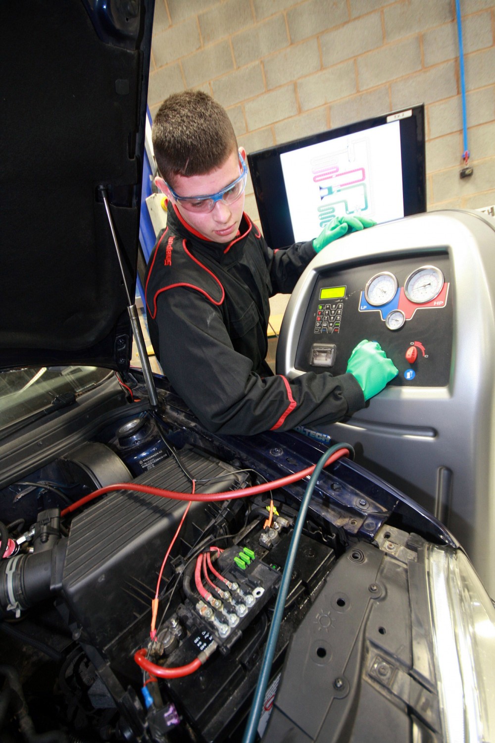 Motor vehicle - student with diagnostics kit 1 - Reaseheath College