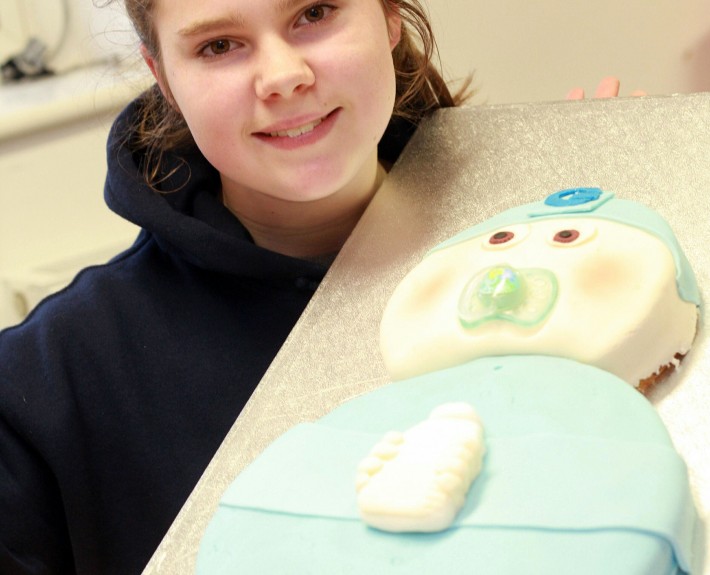 Young bakers’ cakes are fit for a Queen - Reaseheath College