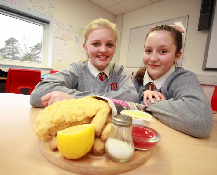 Young bakers’ cakes are fit for a Queen - Reaseheath College
