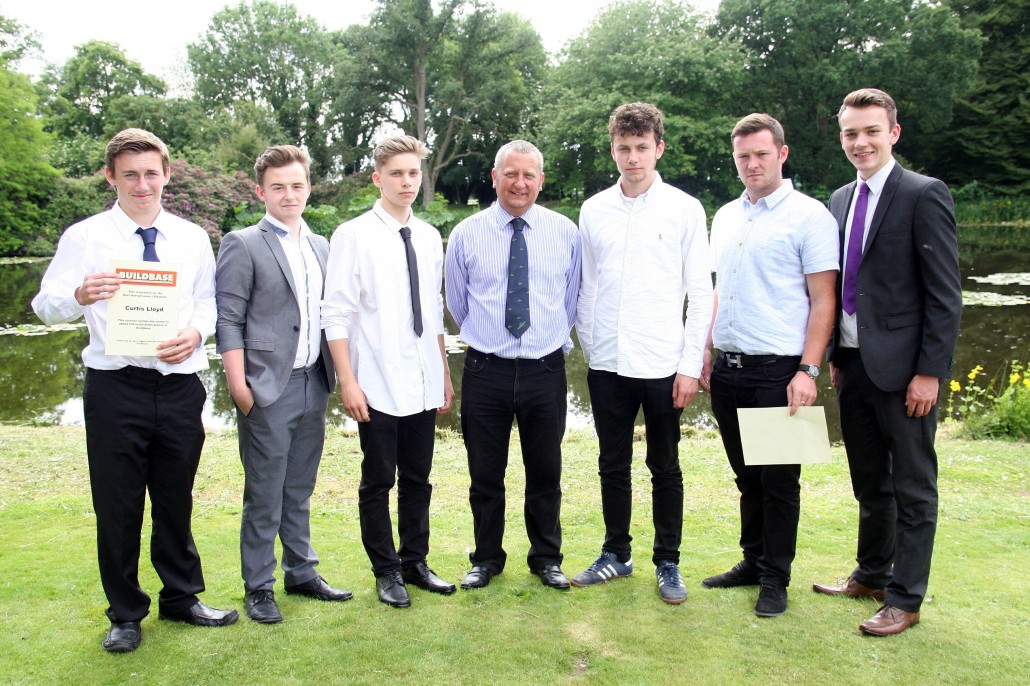 CONSTRUCTION BRICKLAYING group with Andy Gould - Reaseheath College