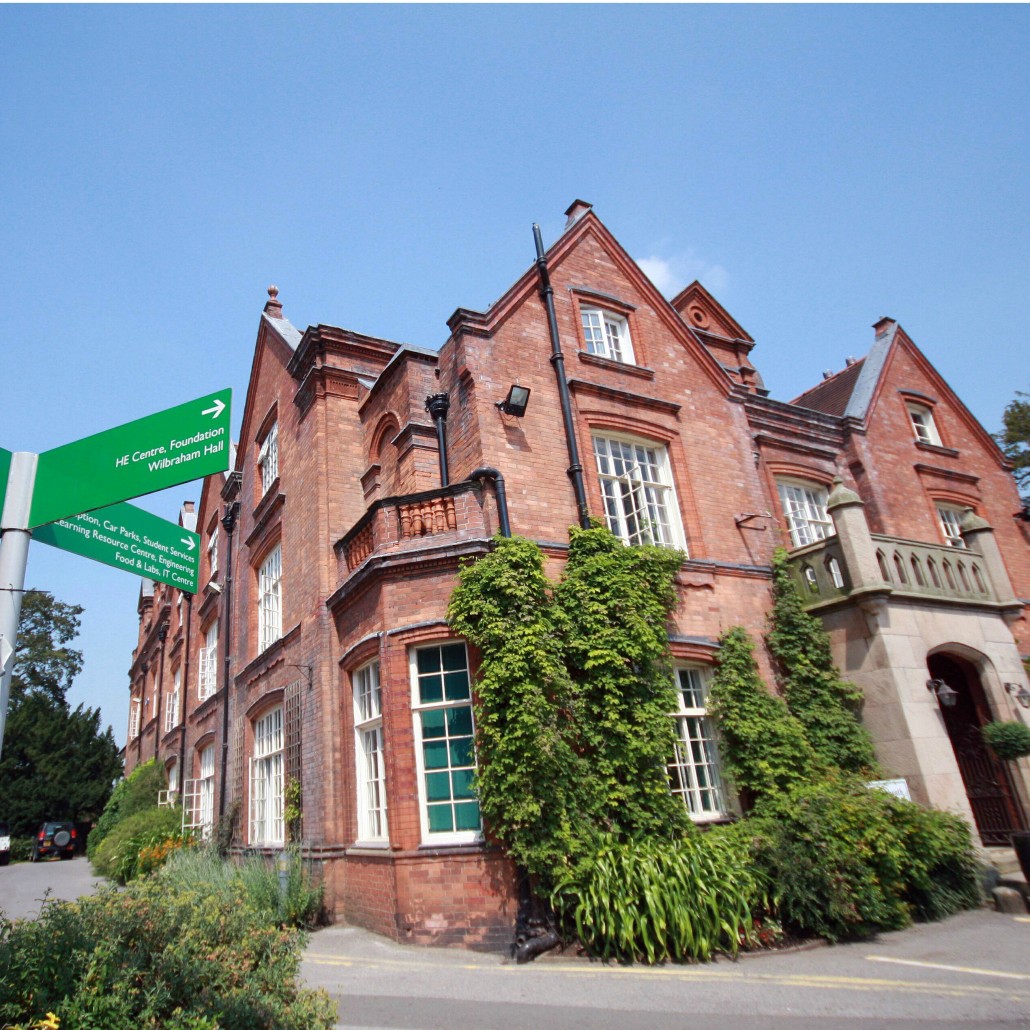 Contact us button alumni - Reaseheath College