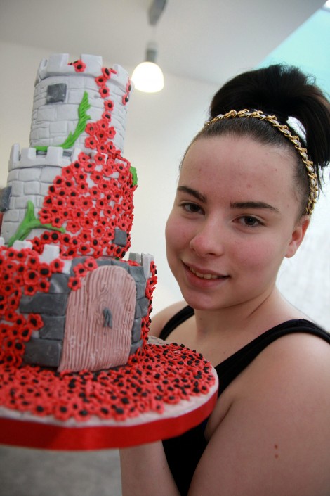 Sweet success for bakery students’ memorial cake - Reaseheath College