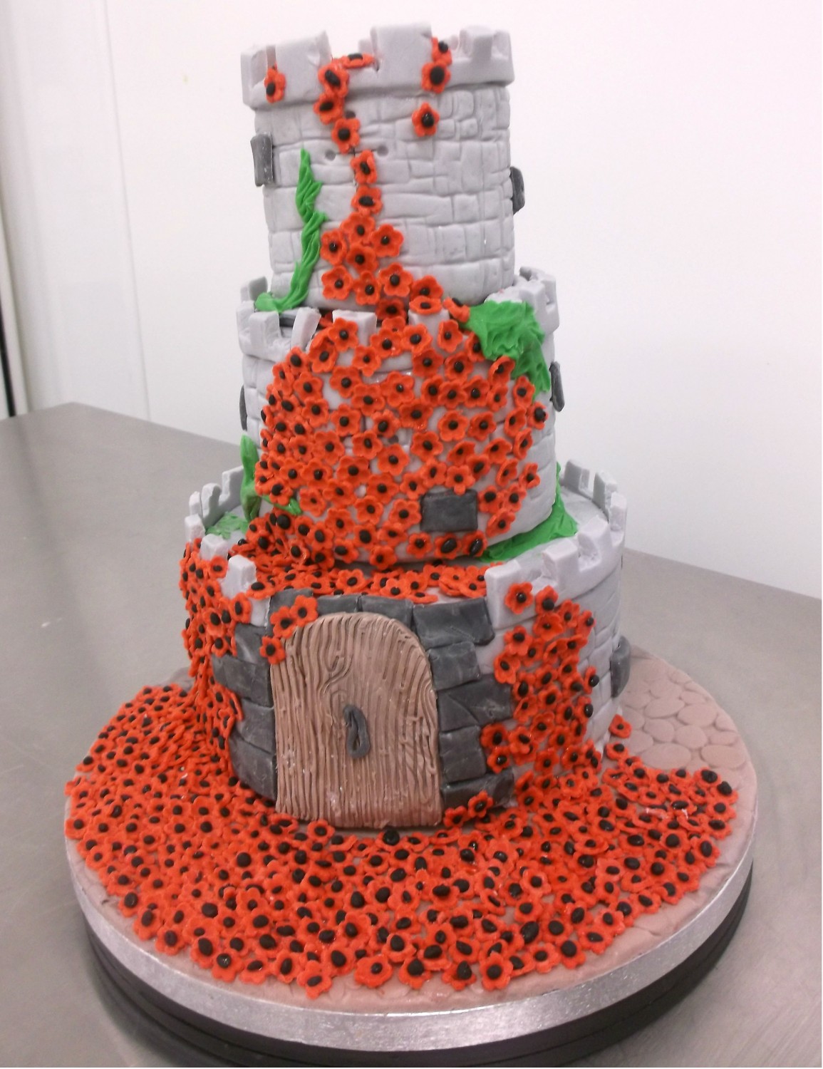 Sweet success for bakery students’ memorial cake - Reaseheath College