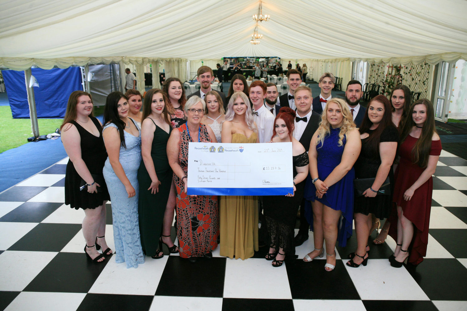 Diabetes Uk Cheque Handover Karen Gardner Luci Newall Chelsey