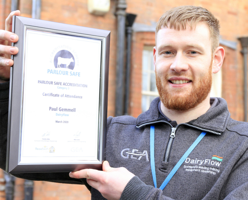 Parlour Safe professionals graduate - Reaseheath College