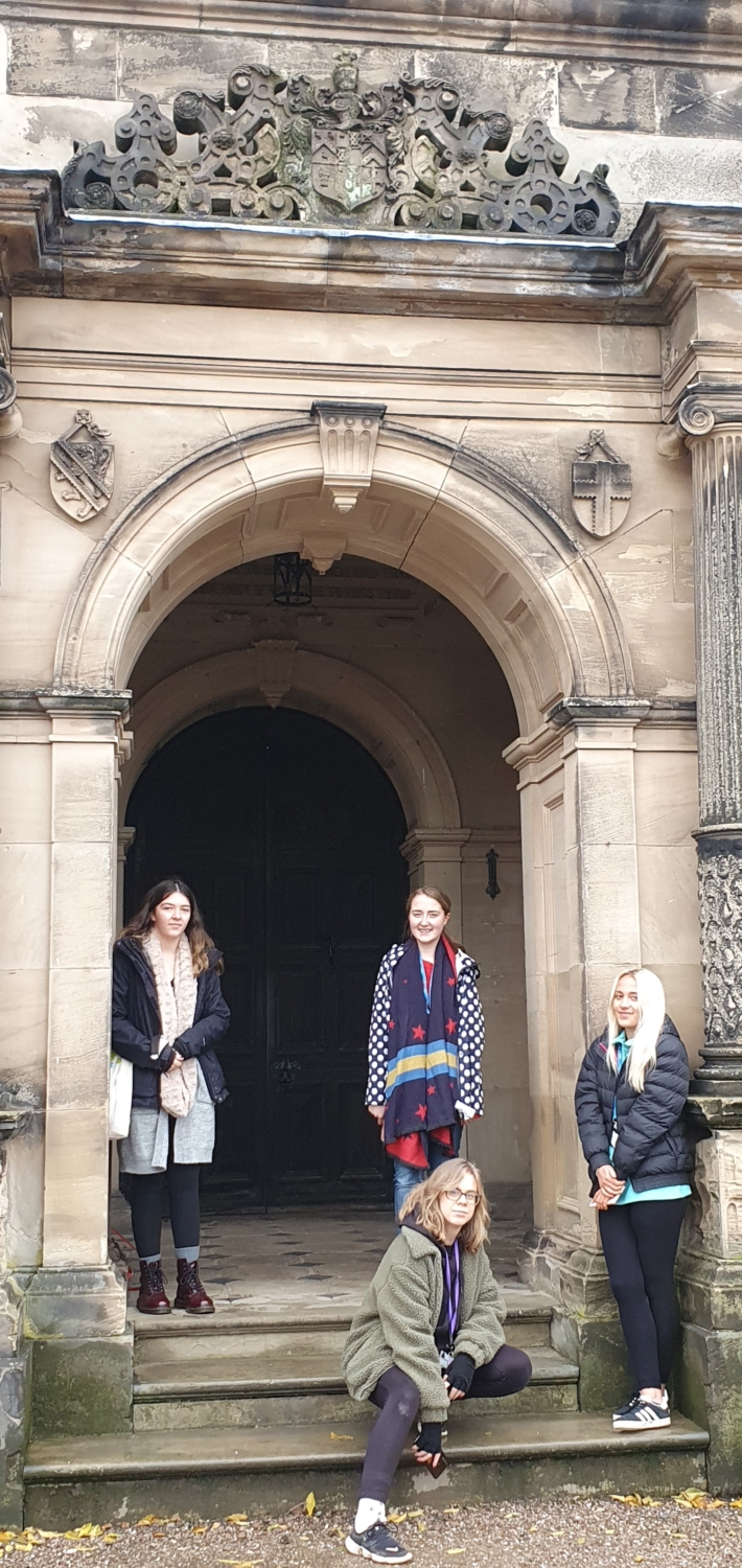 Arley Hall Christmas Tree Decorating - Dec 2020 (4) - Reaseheath College