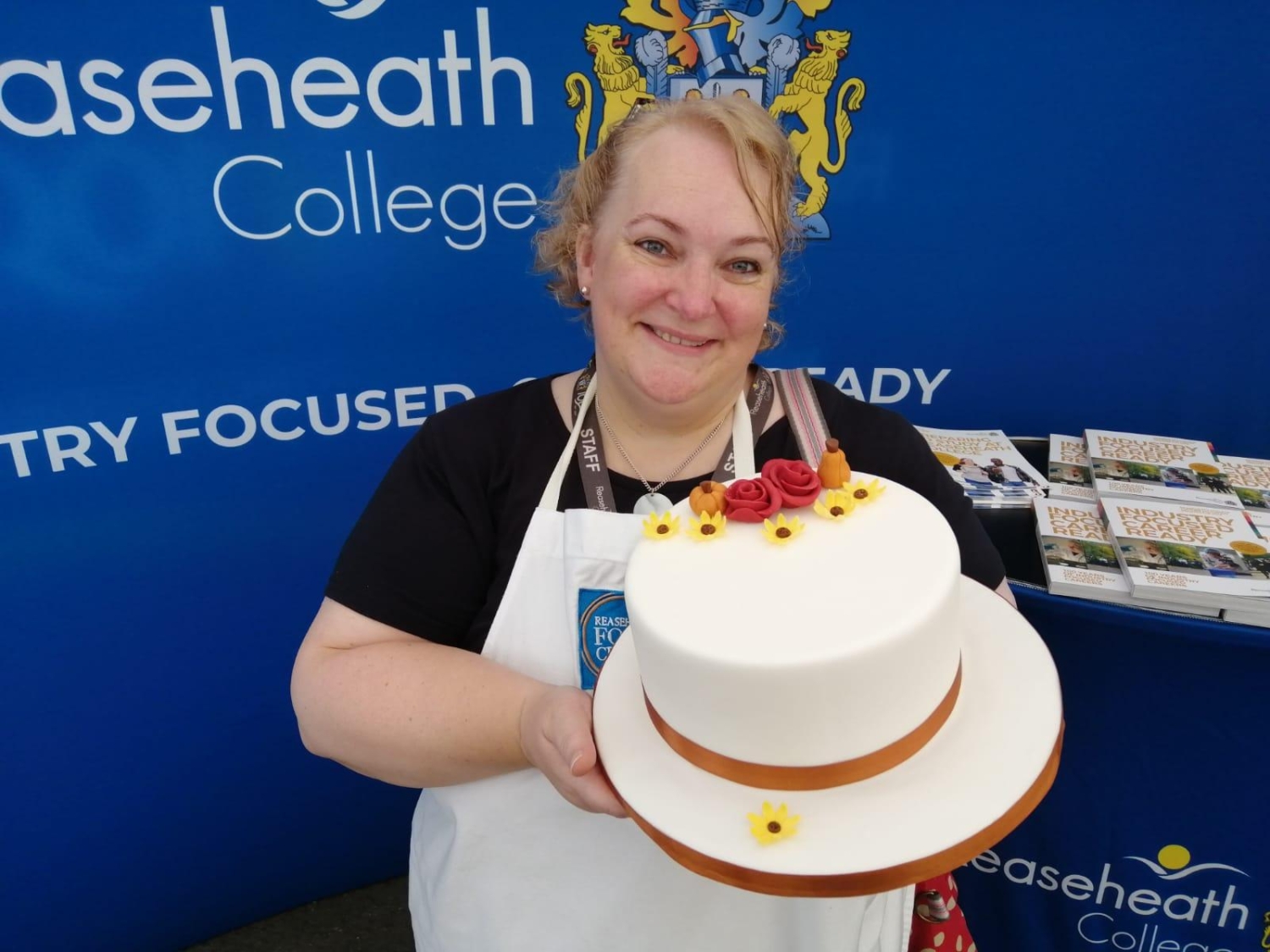 Sam Copeland cake decorating display at Nantwich Food Festival 2022 - Reaseheath College