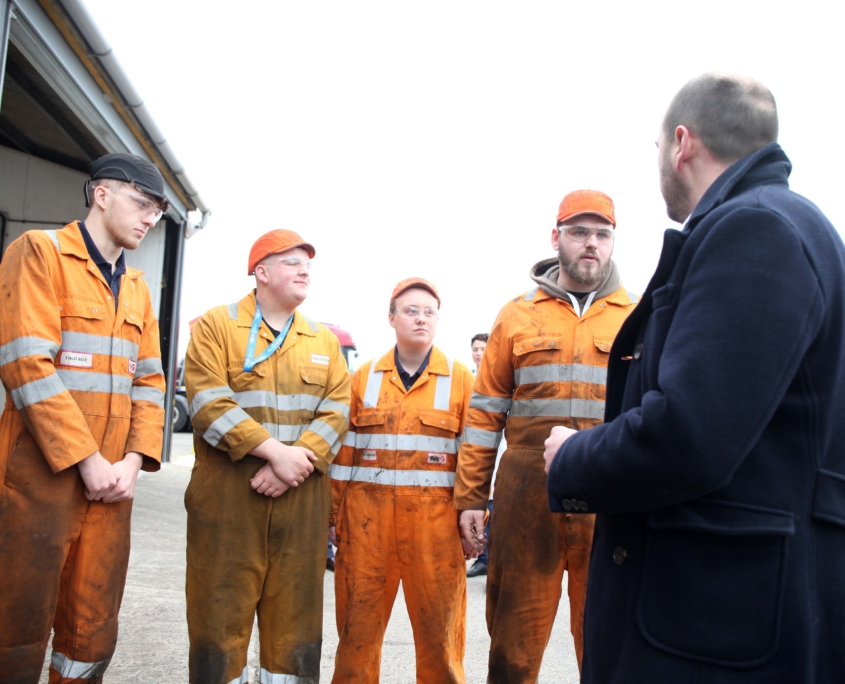 Reaseheath College and First Bus welcome Roads Minister during National Apprenticeship Week ...