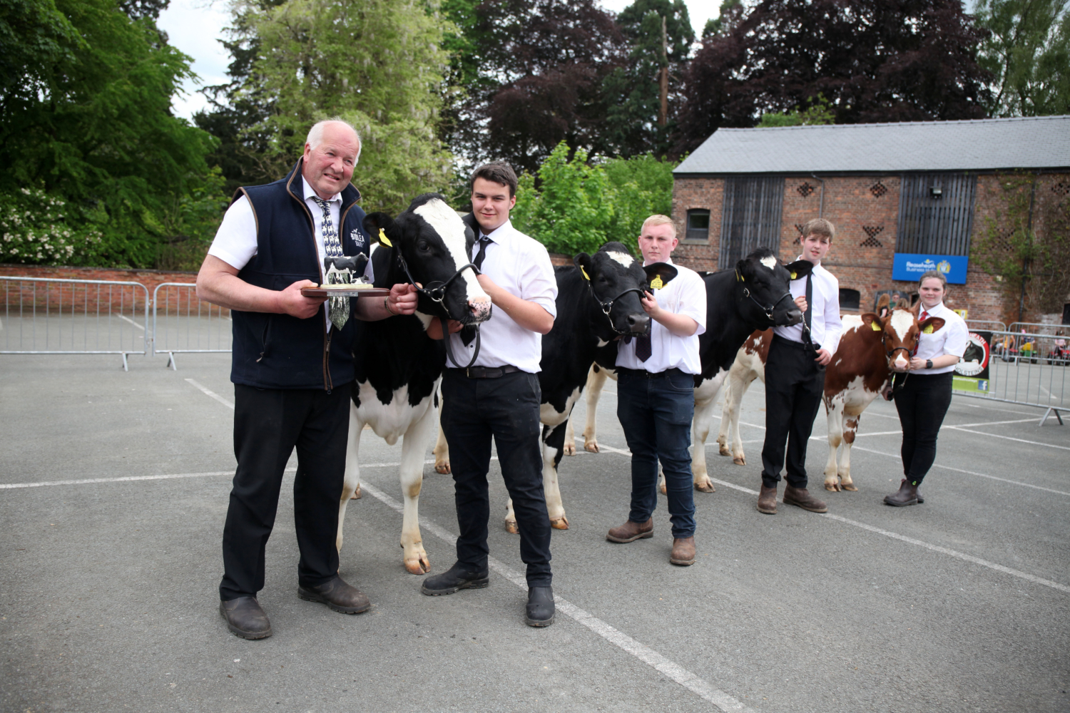 Calf show championship Jack Harding, Conley Martin, Leo Bradbury and Katie Durber with Ray Brown ...
