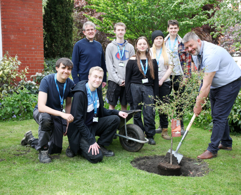 Tree planting marks Coronation - Reaseheath College