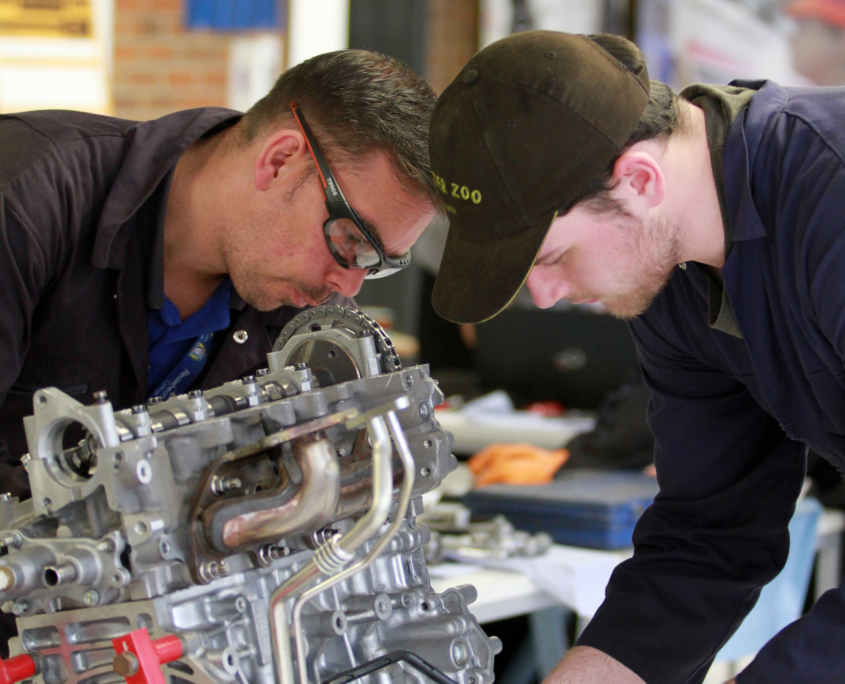 Motor vehicle students shine in inter college competition - Reaseheath College