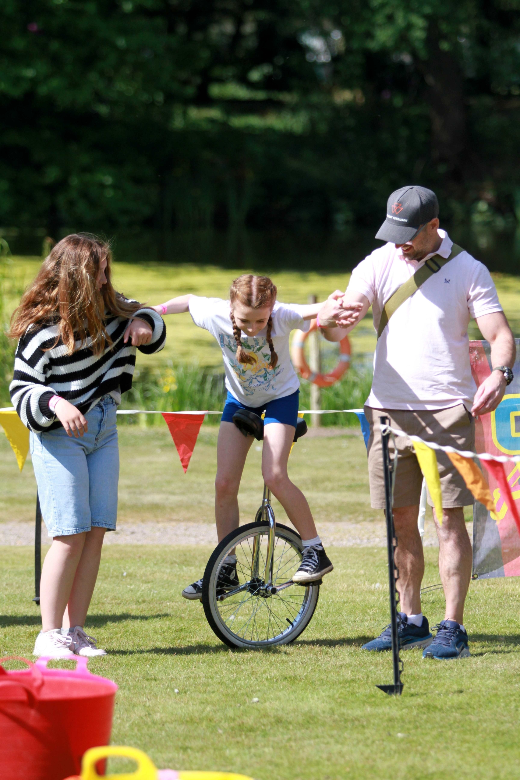 RHFF25_Visitors enjoy the Avago Circus experience_07 - Reaseheath College